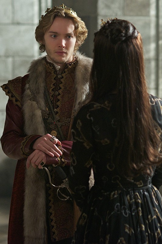 Toby Regbo - Actor