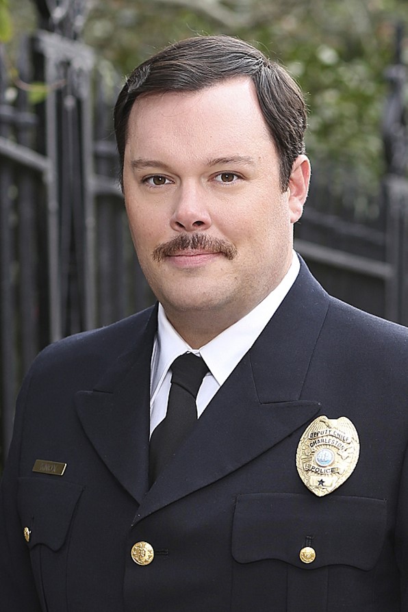 Michael Gladis - Actor
