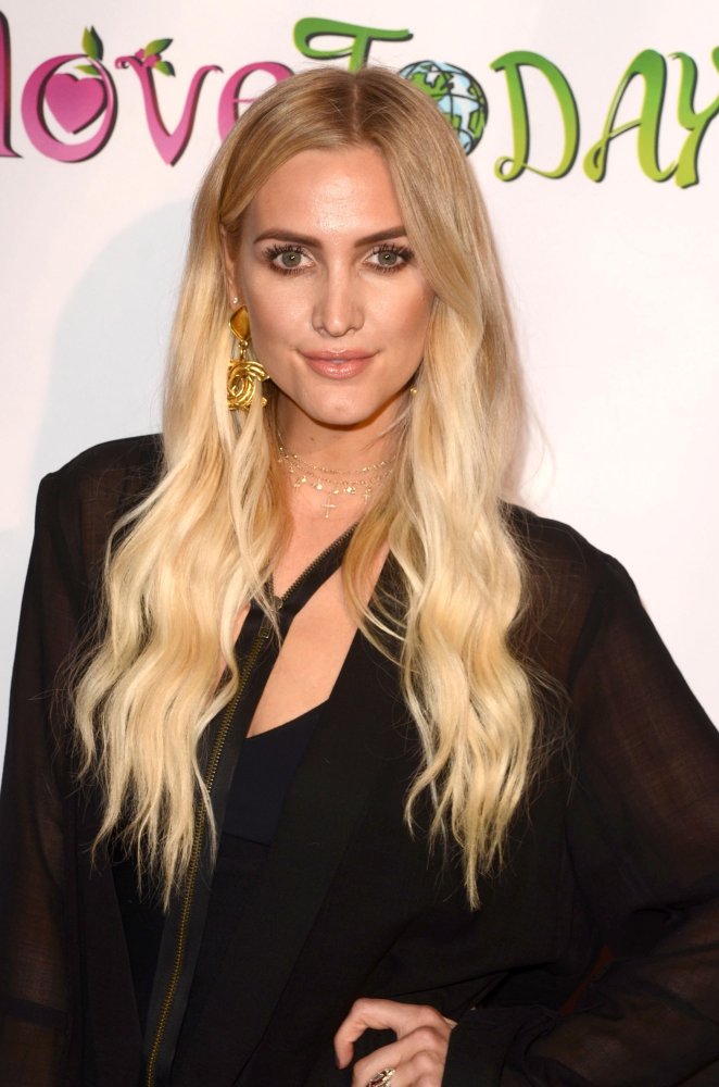 Ashlee Simpson - Singer, Personality