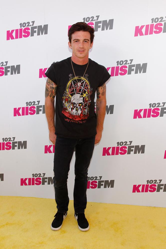 Drake Bell Chin Scar