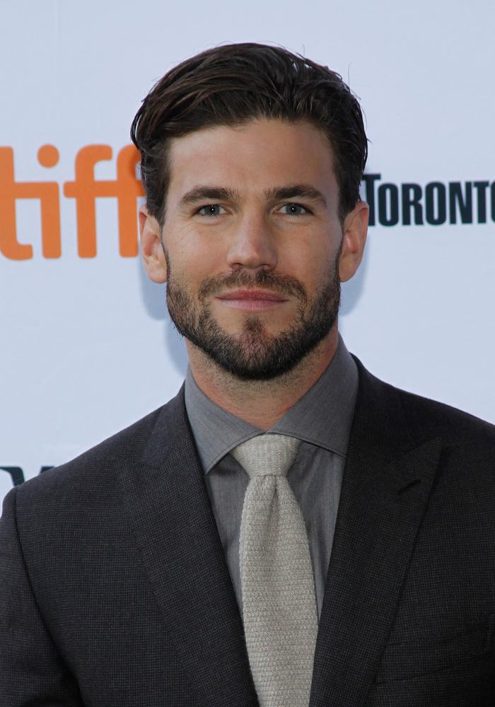 Austin Stowell - Actor
