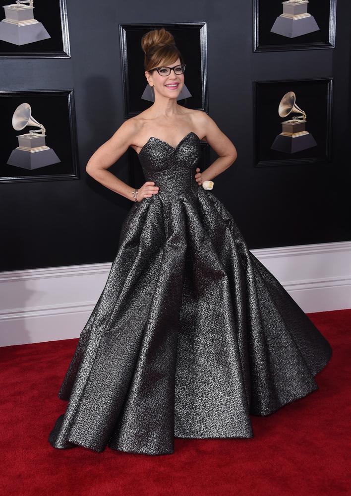 Lisa Loeb - Singer, Songwriter, Musician, Actress