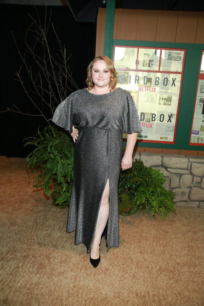 Danielle Macdonald - Actress