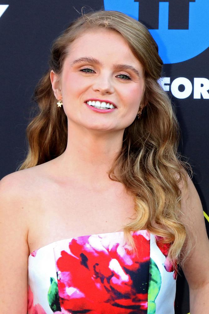 Kayla Cromer - Actress