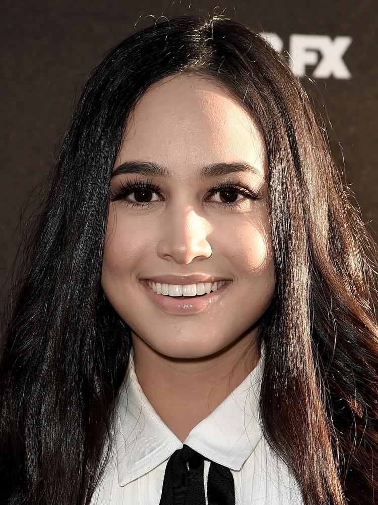 Emily Tosta - Actress