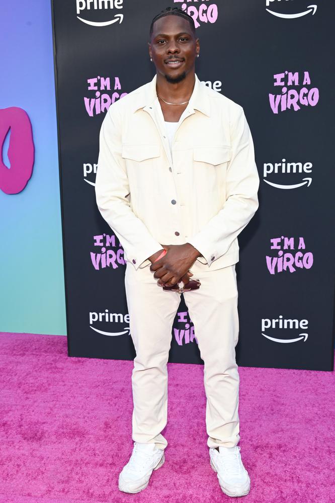 Mitchell Edwards - Actor