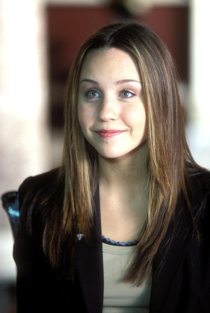 Amanda Bynes - Actress, Fashion Designer, Singer