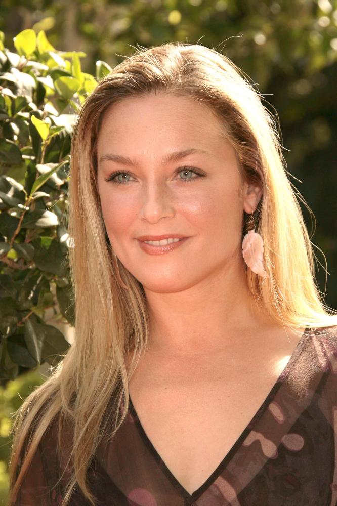 Elisabeth Röhm - Actress, Director