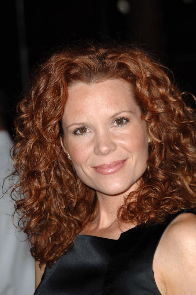 Robyn Lively - Actress