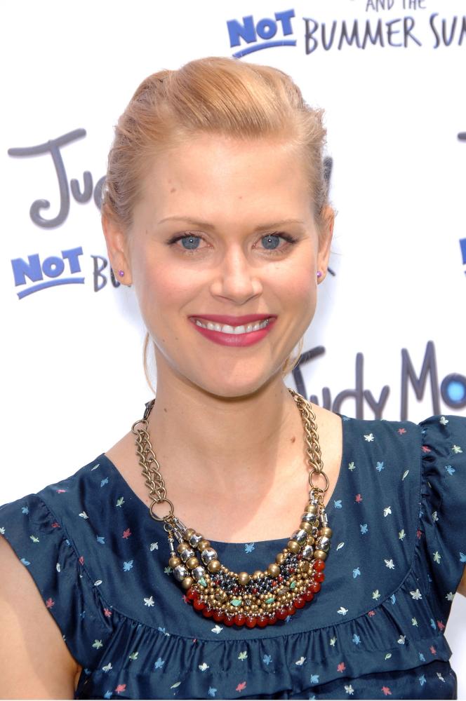 Janet Varney - Actress, Comedian