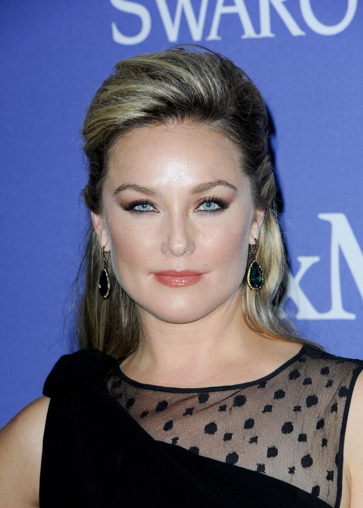 Elisabeth Röhm - Actress, Director