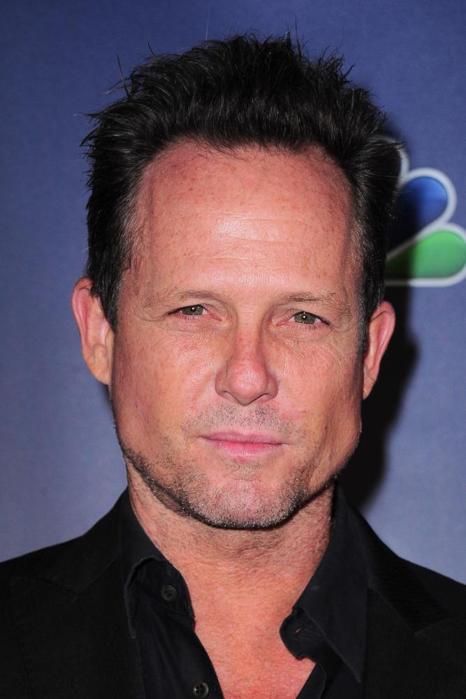 Dean Winters - Actor