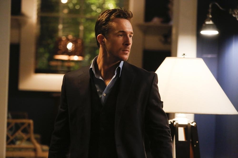 Barry Sloane - Actor