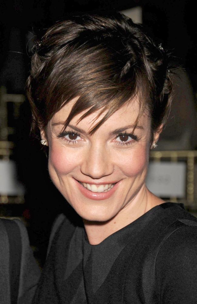 Zoe McLellan - Actress