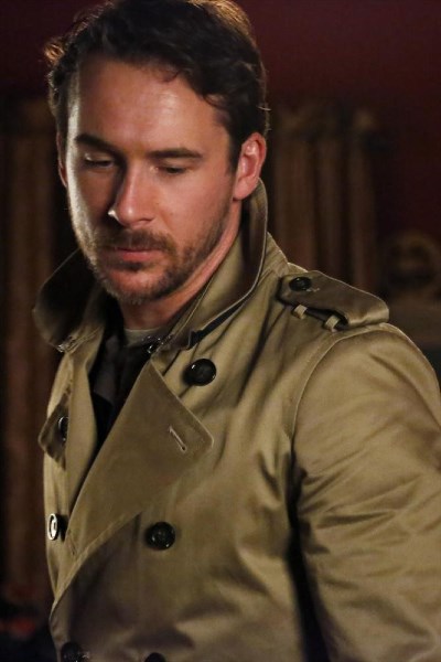 Barry Sloane - Actor